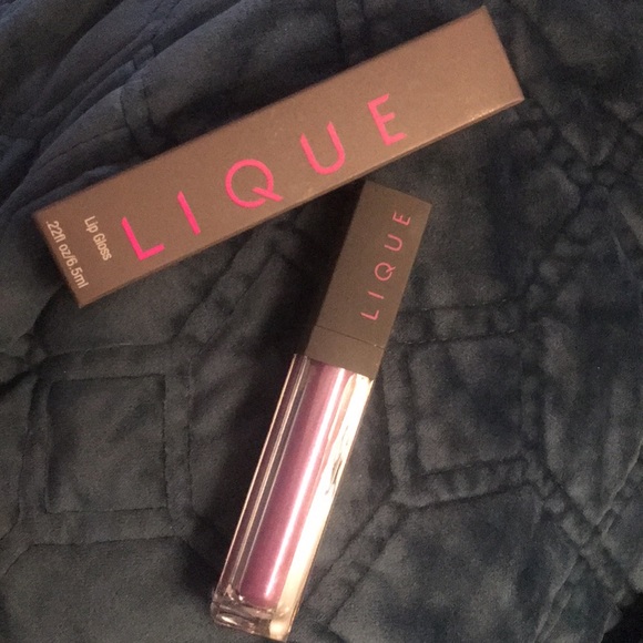LIQUE | Makeup | Nwb Lique Liquid Lip | Poshmark